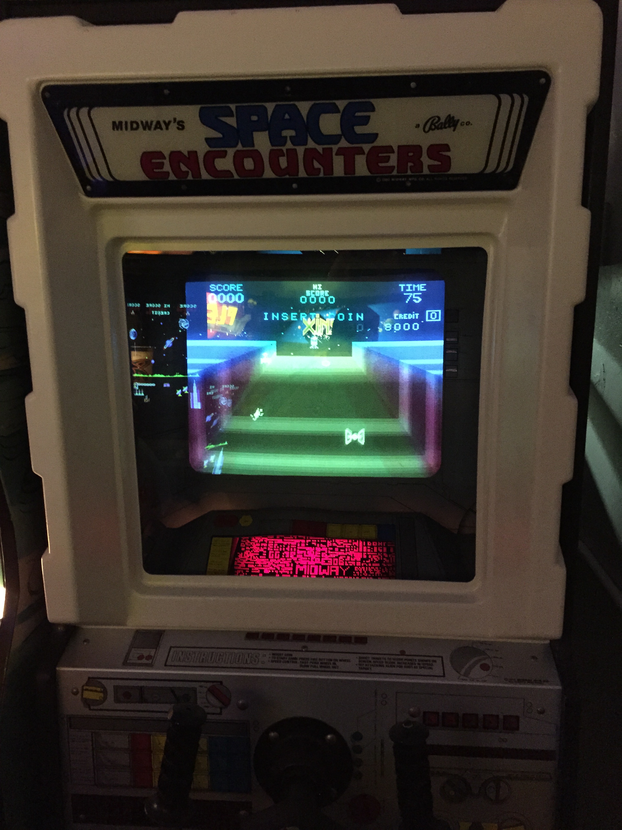 A Visit to StarFighters Arcade – Legion of Sand